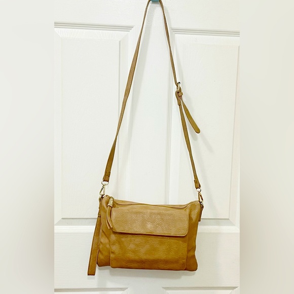 Shiraleah | Bags | Shiraleah Soft Tan Jesse Crossbody Purse | Poshmark